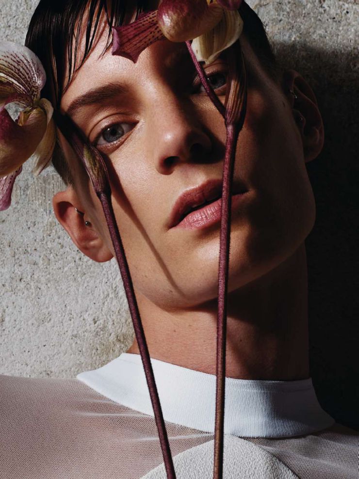 Iris Strubegger by Raf Stahelin for Harper's Bazaar Spain May 2015 ...