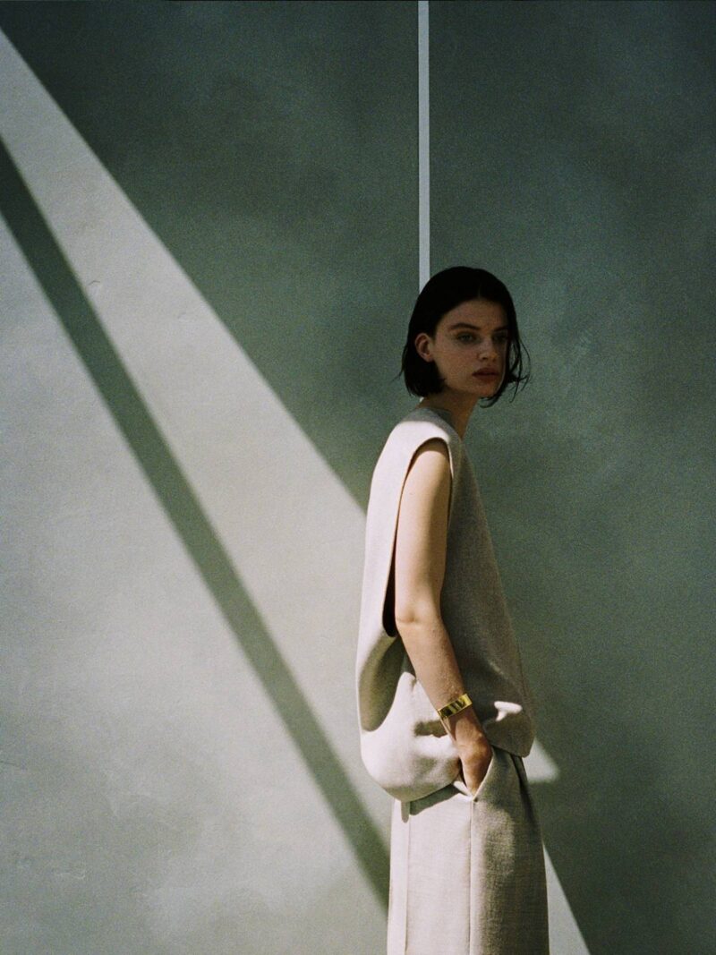 COS Fall-Winter 2021 Ad Campaign by Jack Davison & Clare Richardson ...
