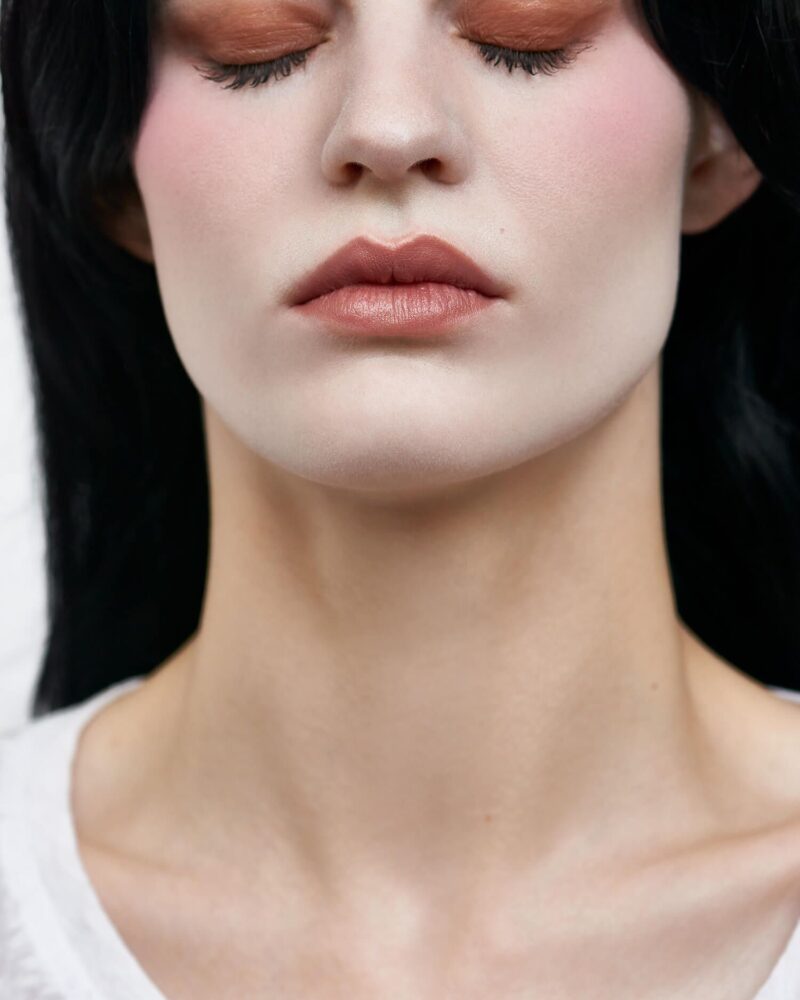 Whiteout: Hannah Elyse by Holly Ward for Doingbird Magazine May 2021 ...