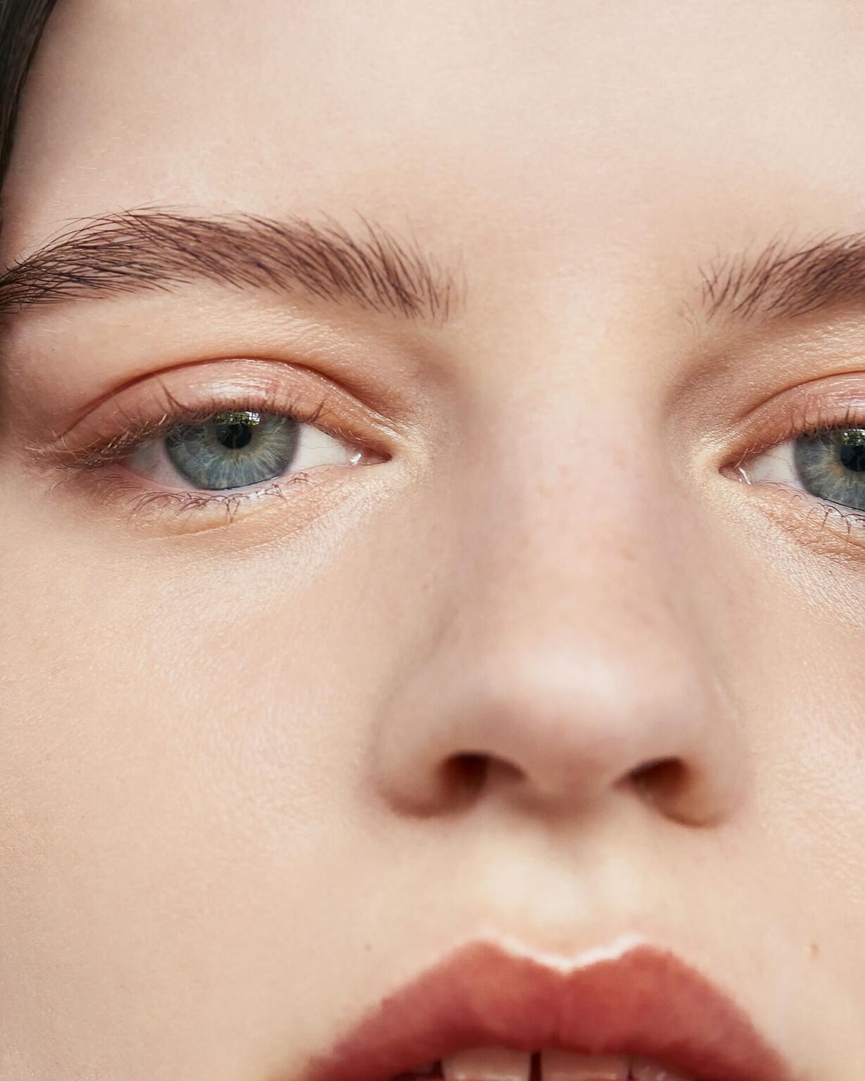 Whiteout: Hannah Elyse by Holly Ward for Doingbird Magazine May 2021 ...