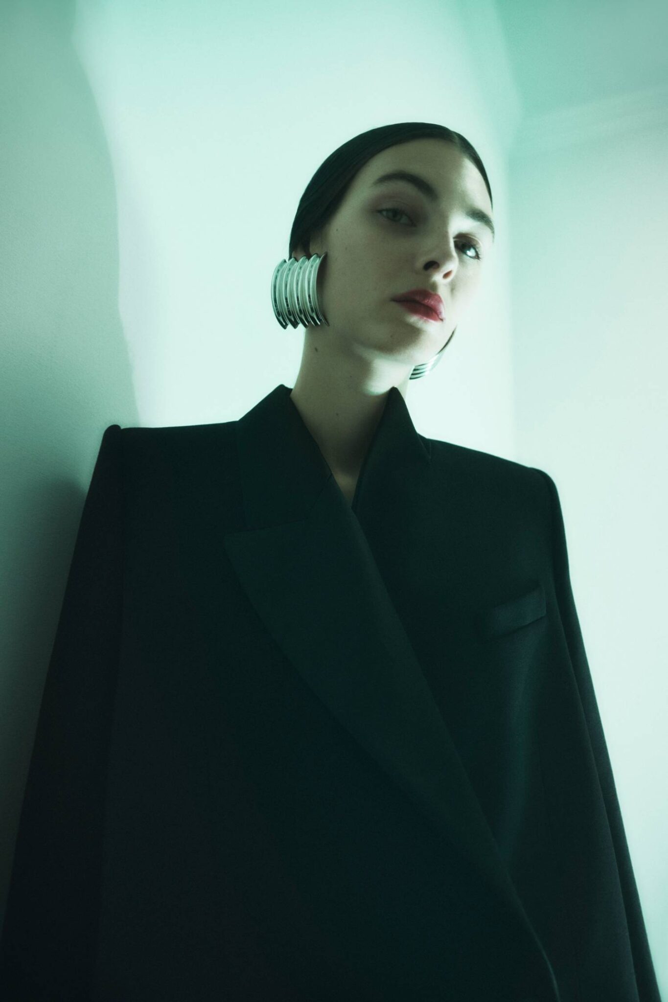 Vittoria Ceretti by Hanna Tveite for Khaite Pre-Fall 2023 - Lookbooks ...