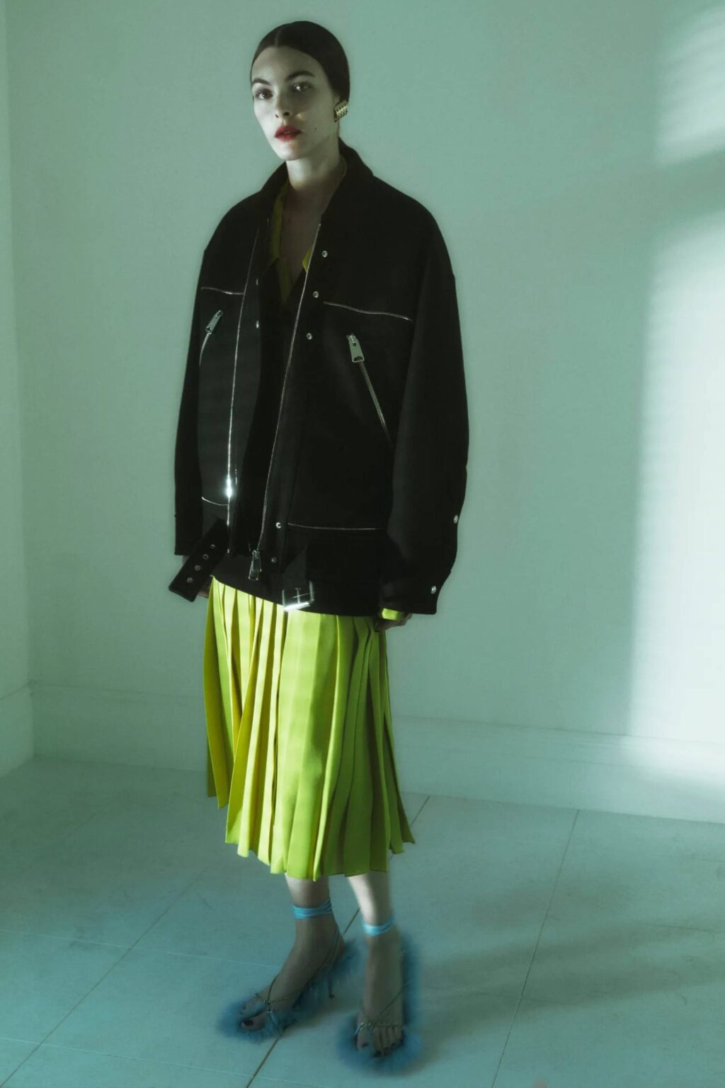 Vittoria Ceretti by Hanna Tveite for Khaite Pre-Fall 2023 - Lookbooks ...