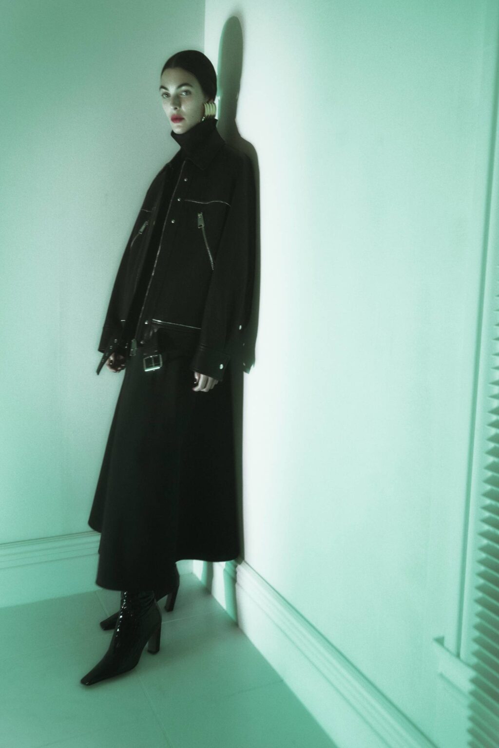 Vittoria Ceretti by Hanna Tveite for Khaite Pre-Fall 2023 - Lookbooks ...