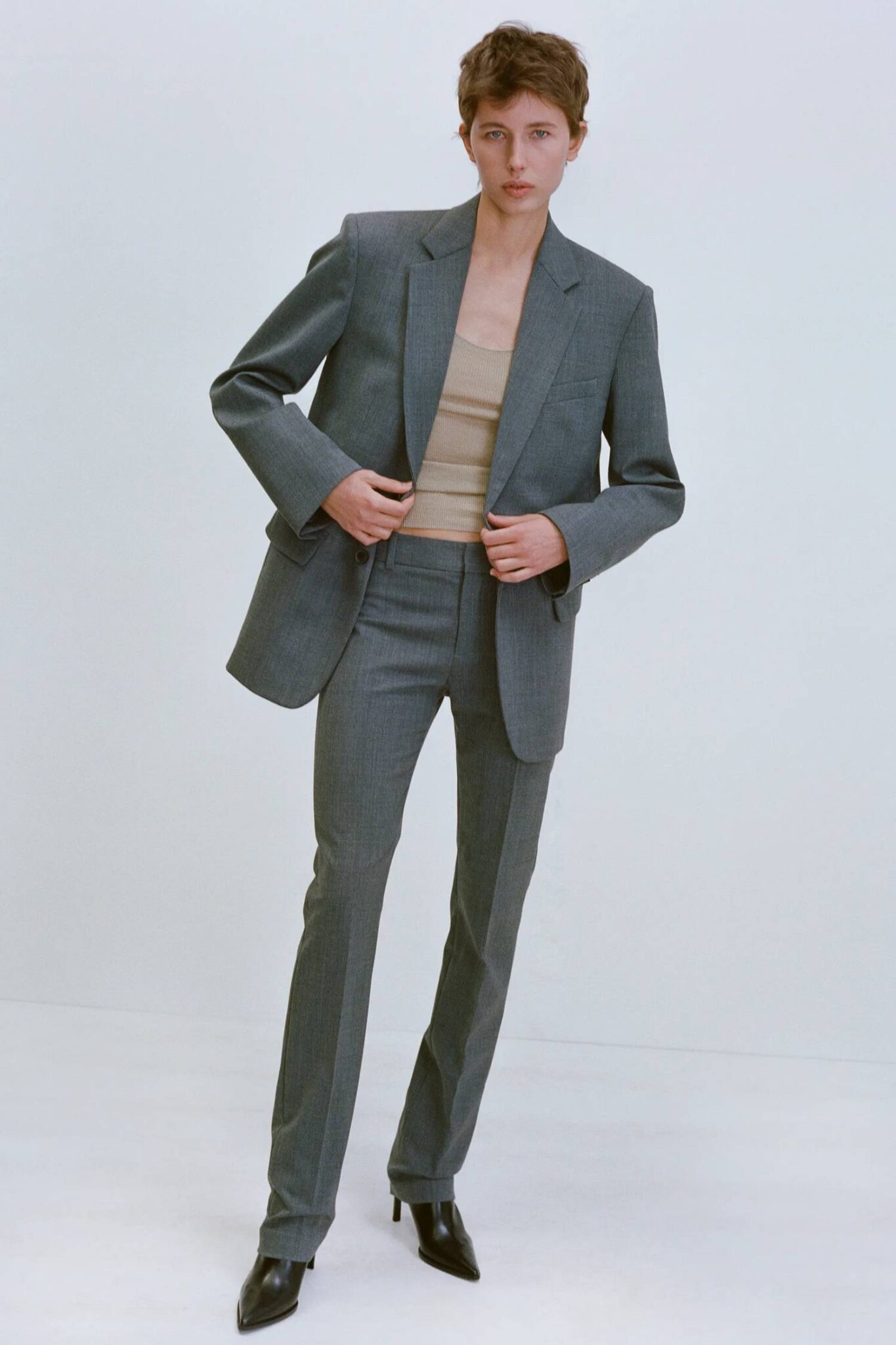 Nora Svenson by Simon Elmalem for Nili Lotan Pre-Fall 2023 - Lookbooks ...