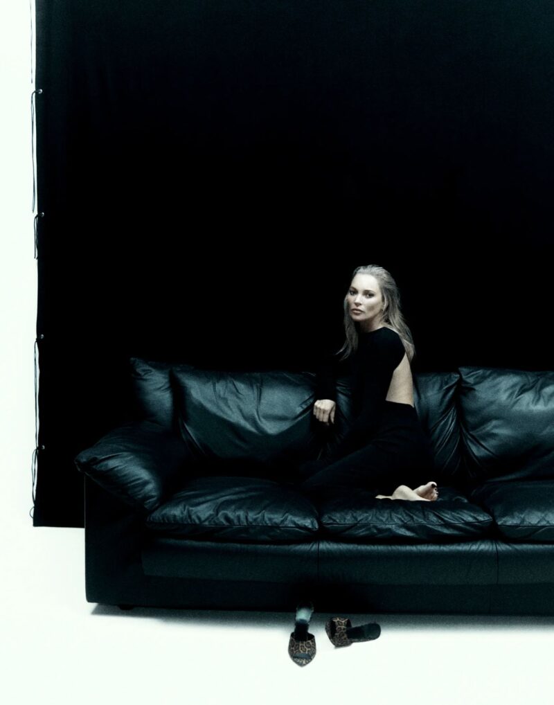 Kate Moss by Robin Galiegue & Emmanuelle Alt for Harper's Bazaar France ...
