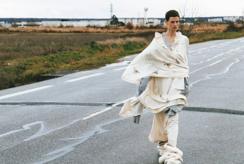 Saskia de Brauw by Phil Engelhardt for Crosscurrent Magazine Spring-Summer 2023 - Fashion ...